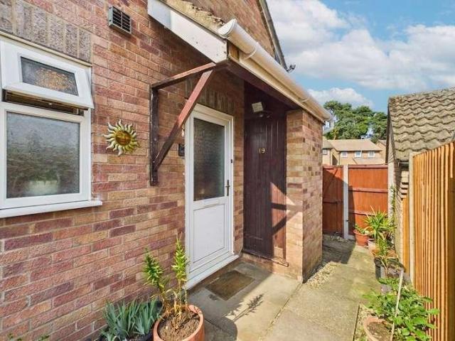 1 bed house for sale