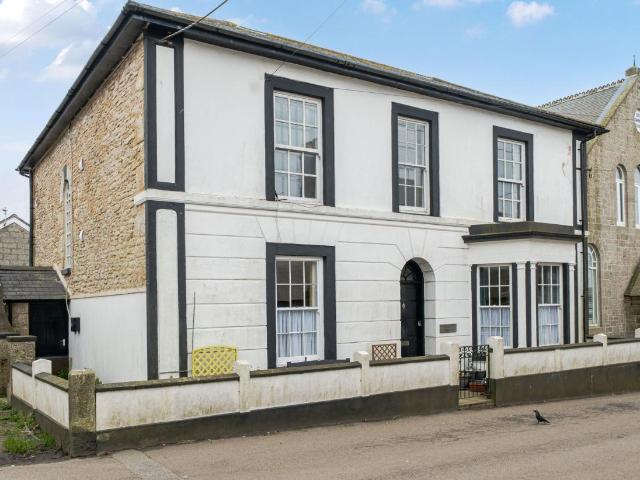 1 bed house for sale