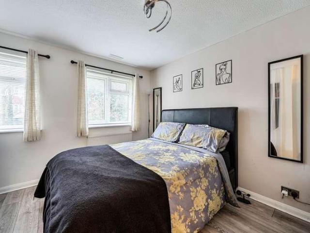1 bed house for sale