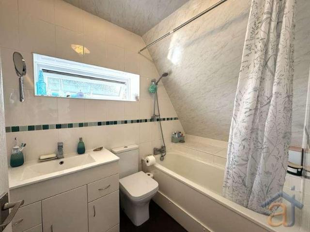 1 bed house for sale
