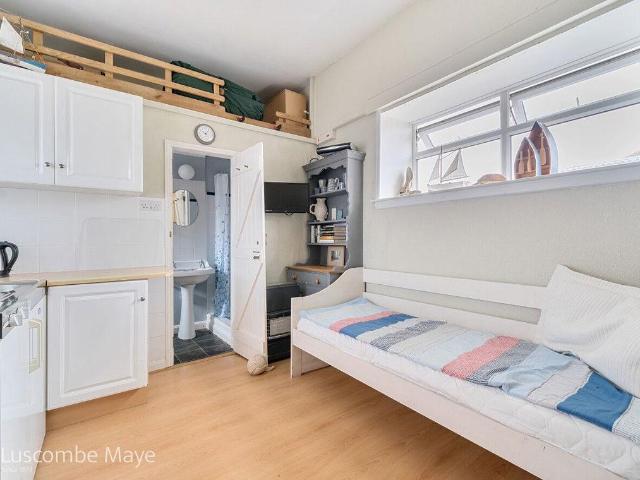 1 bed house for sale