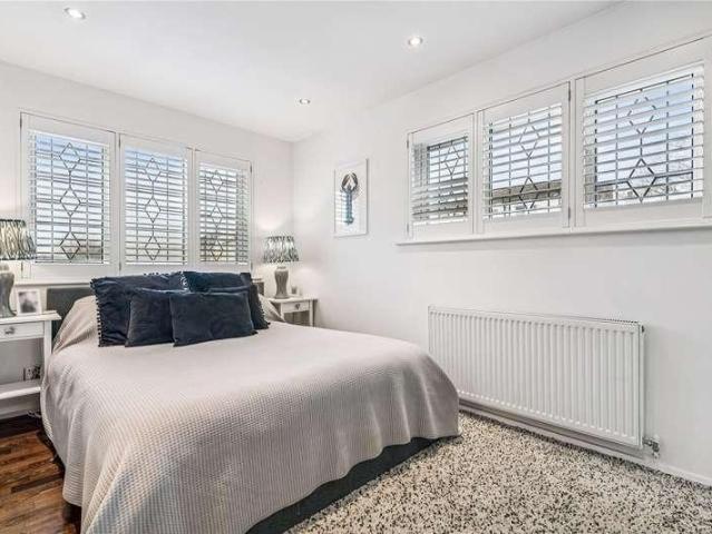 1 bed house for sale