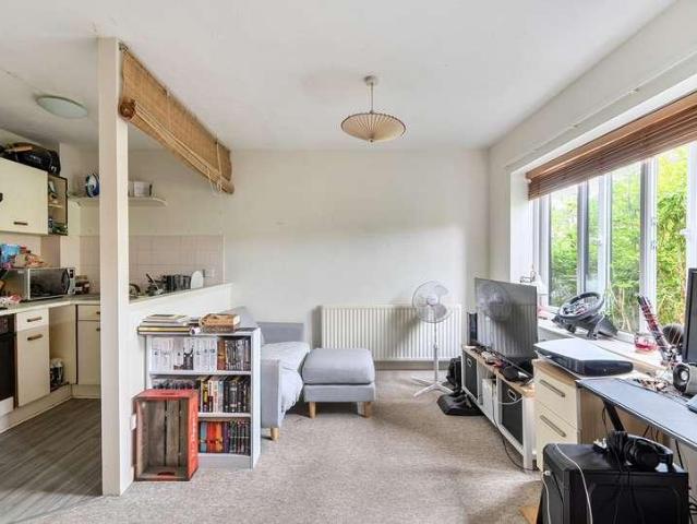 1 bed house for sale