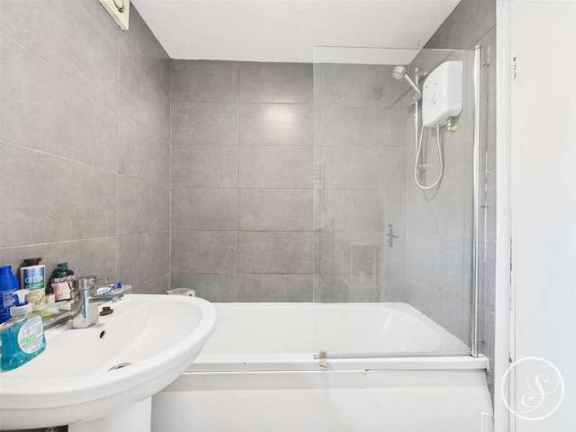 1 bed house for sale