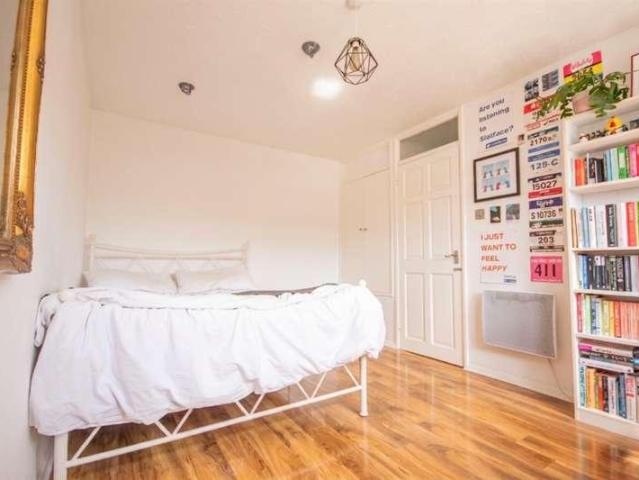 1 bed house for sale