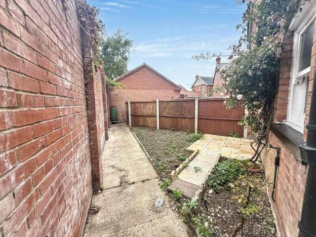 1 bed house for sale