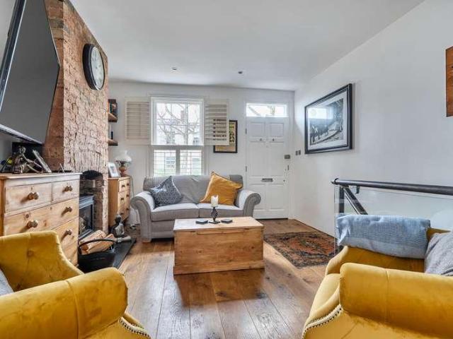 1 bed house for sale