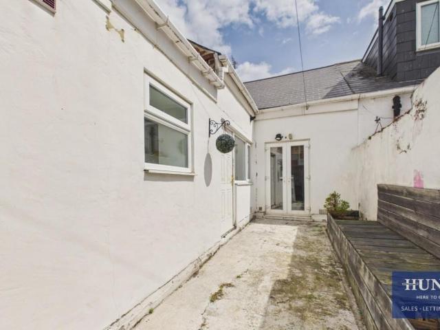 1 bed house for sale
