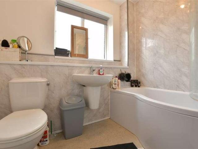 1 bed house for sale