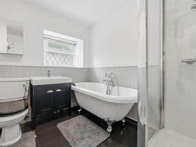 1 bed house for sale