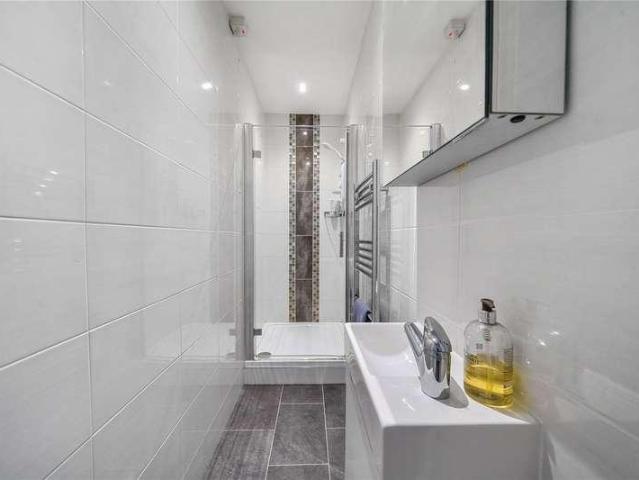 1 bed house for sale