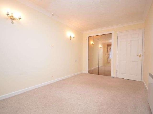 1 bed house for sale