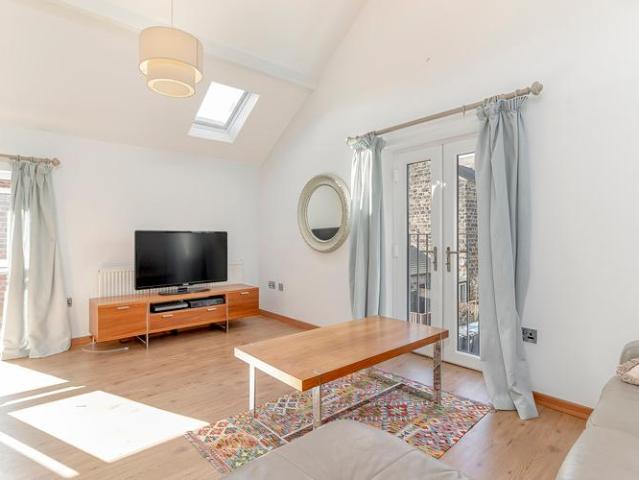 1 bed house for sale