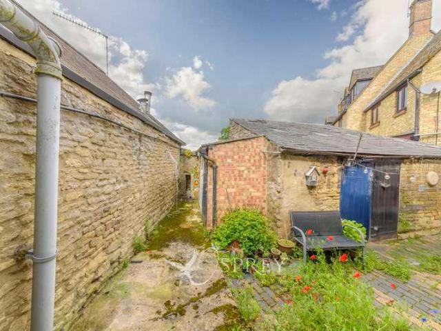 1 bed house for sale