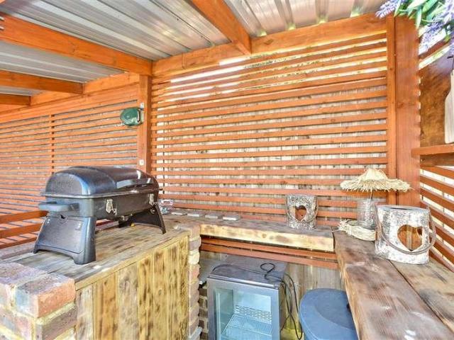 1 bed house for sale