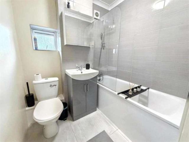 1 bed house for sale