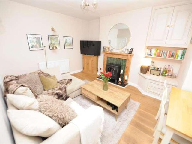 1 bed house for sale
