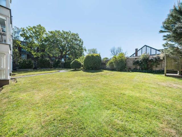 1 bed house for sale