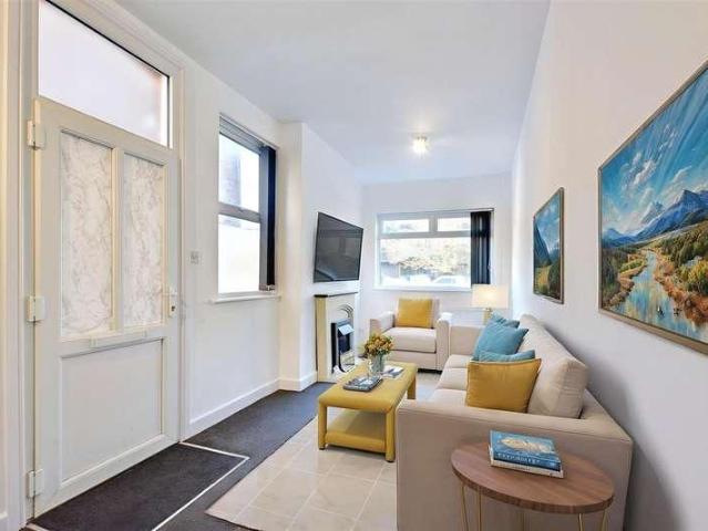 1 bed house for sale