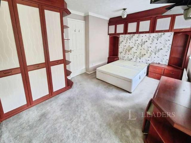 1 bed house for sale