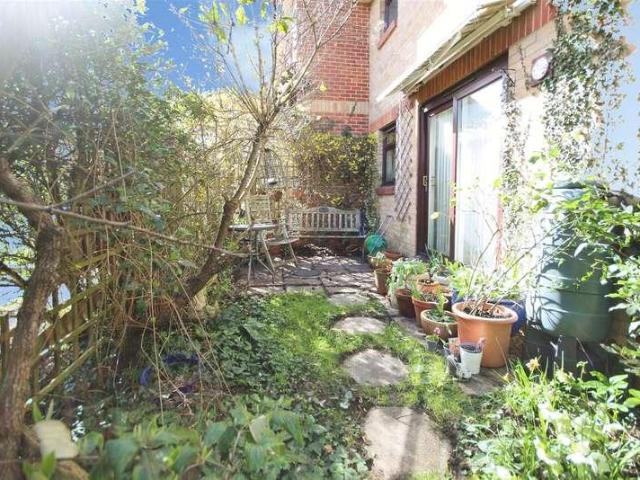 1 bed house for sale
