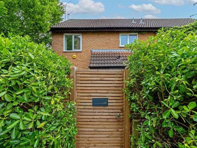 1 bed house for sale