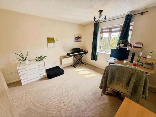 1 bed house for sale
