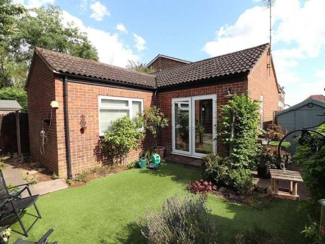 1 bed house for sale