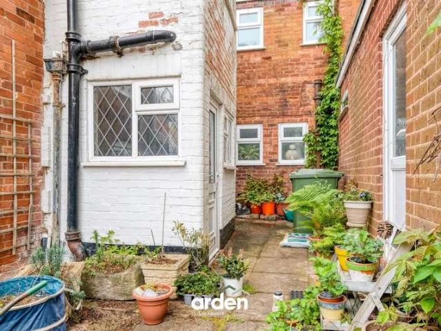 1 bed house for sale