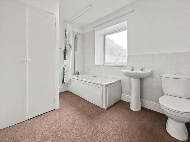 1 bed house for sale