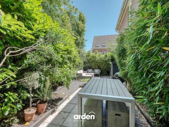 1 bed house for sale