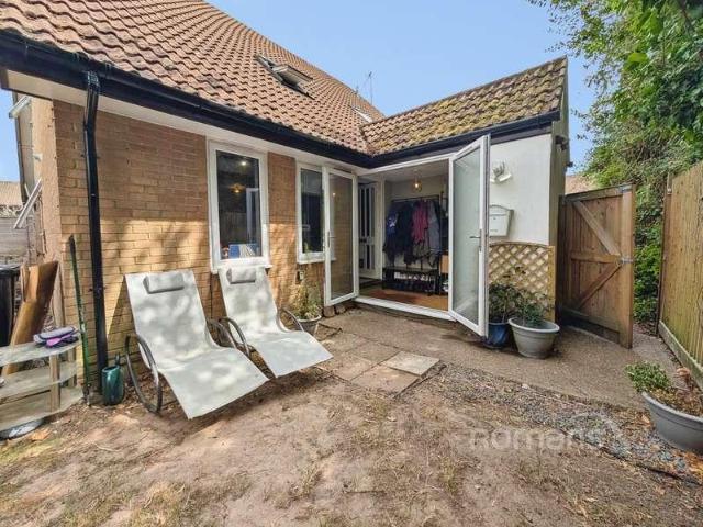1 bed house for sale