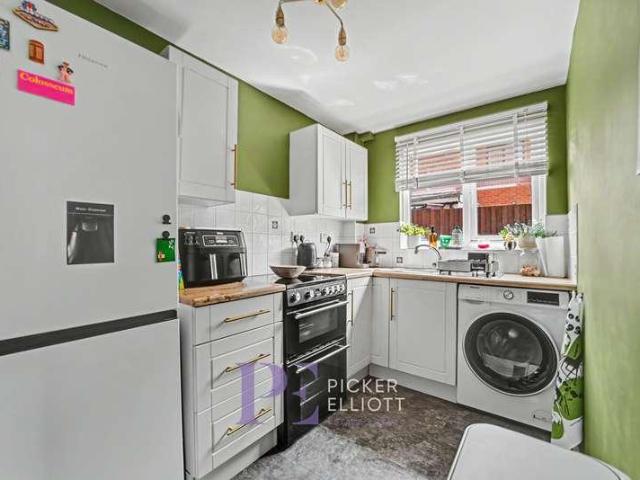 1 bed house for sale