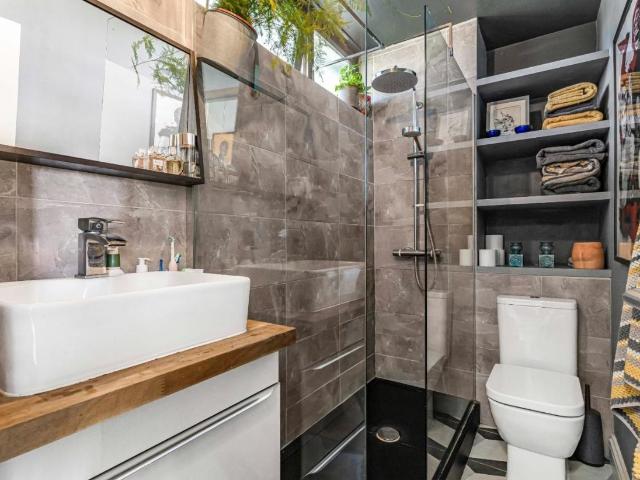 1 bed house for sale