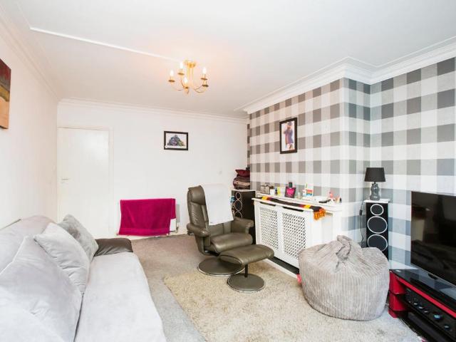 1 bed house for sale