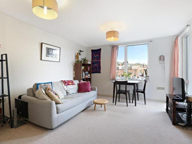 1 bed house for sale