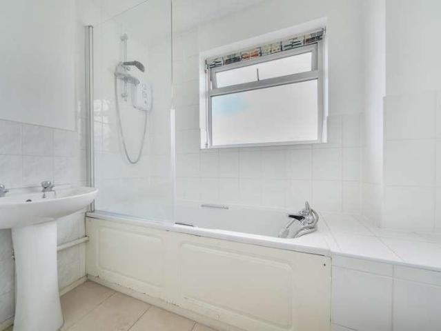 1 bed house for sale