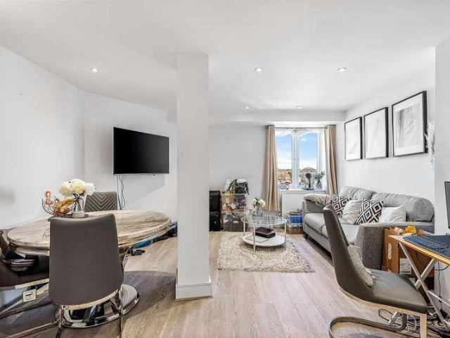 1 bed house for sale