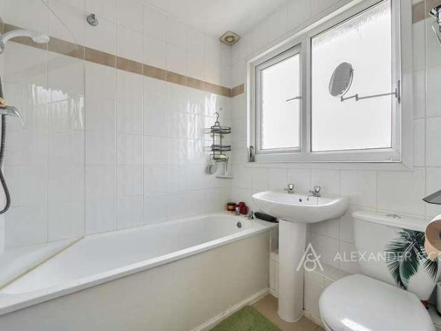 1 bed house for sale