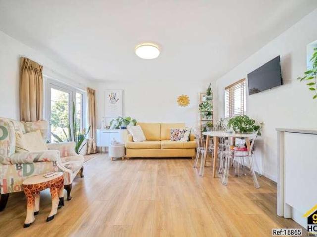 1 bed house for sale