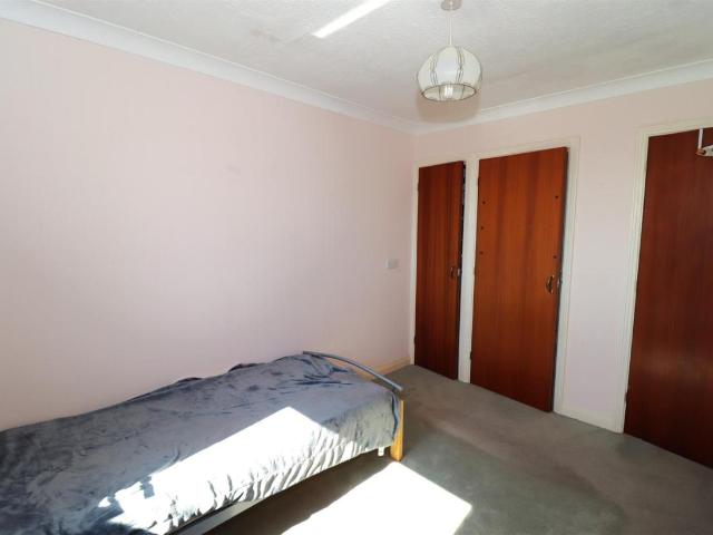 1 bed house for sale