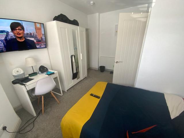 1 Bed House For Rent at Roberts Road, High Wycombe, HP13, United_kingdom