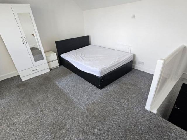 1 bed House Share To Let