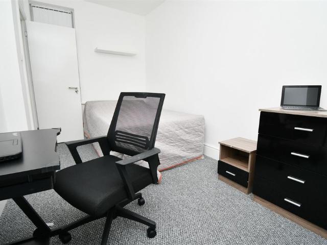 1 bed house share to rent in Albert Street, Burnley, BB11