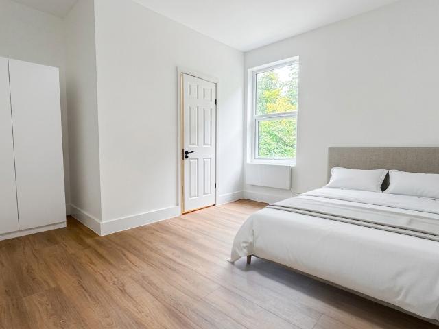 1 bed house share to rent in Brookhill Road, London