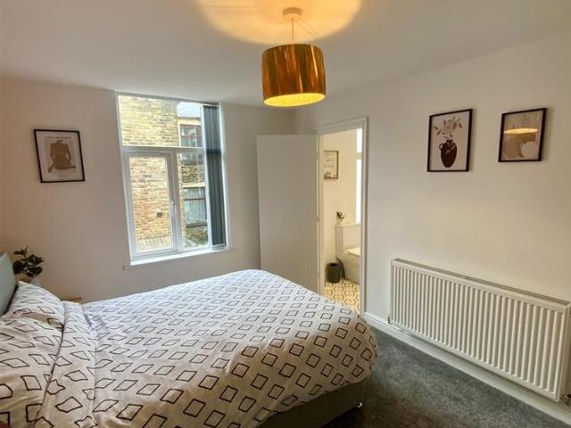 1 bed house share to rent in Herbert Street, Burnley, BB11
