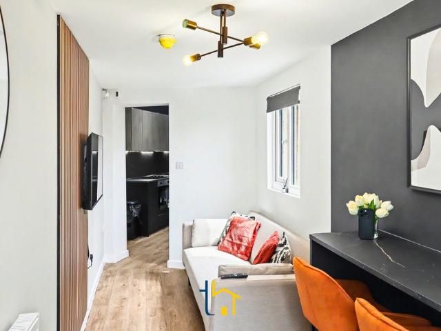 1 bed house share to rent in Highfield Street, Coalville, LE67