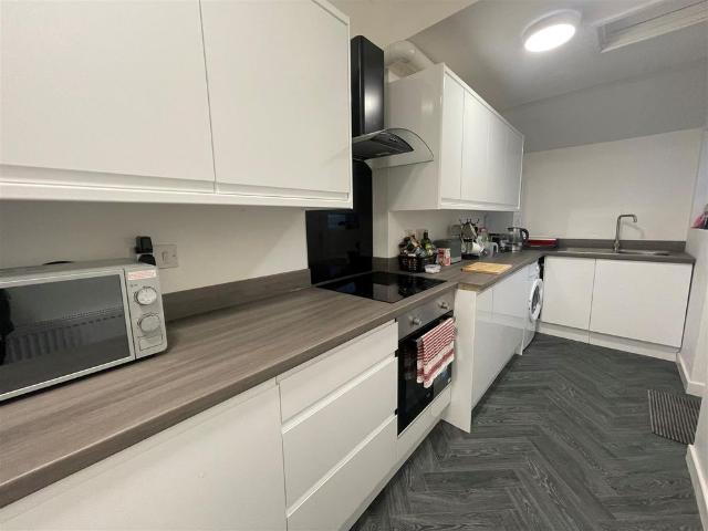 1 bed house share to rent in Renshaw Street, Burnley, BB10