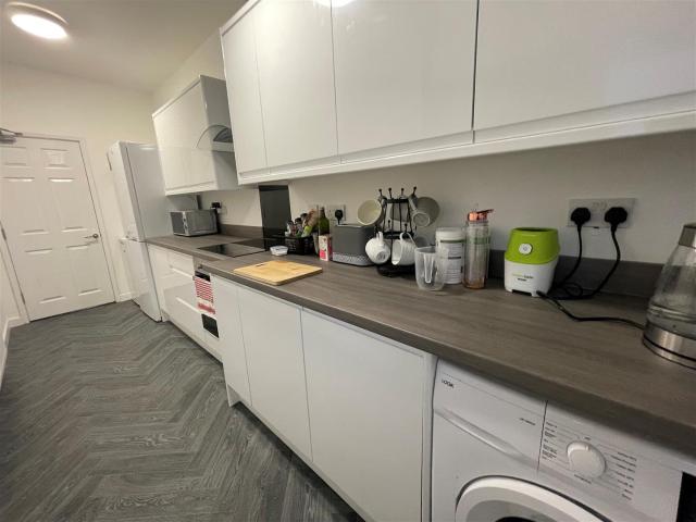 1 bed house share to rent in Renshaw Street, Burnley, BB10