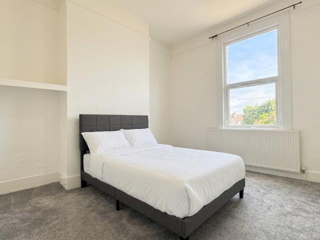 1 bed house share to rent in The Slade, London